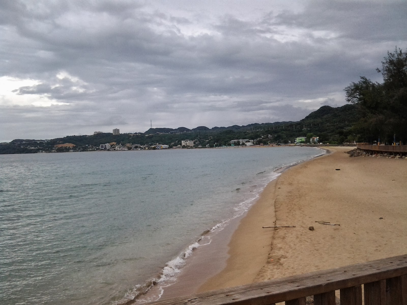 PUERTO RICO GALLERY: Desde El Parque Colón