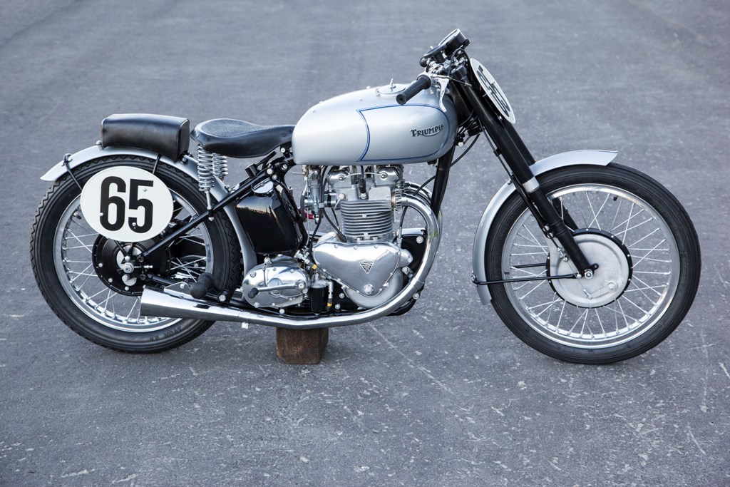 GeekBobber: 1949 Triumph GP Replica