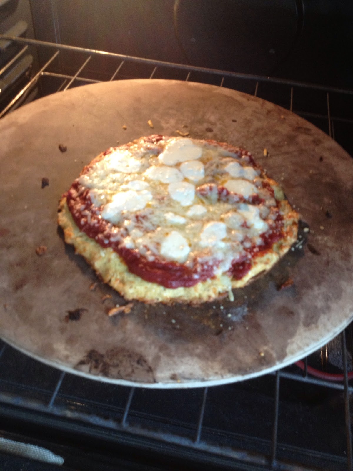 The Wholesome Mermaid: Cauliflower PIZZA!!