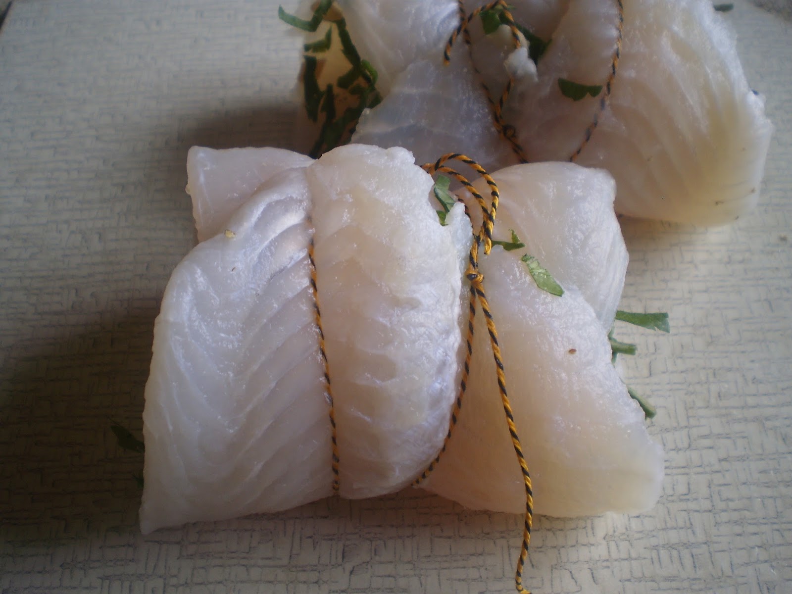 vinotava1: BALTĀS ZIVS FILEJA AR BRŪNINĀTU SVIESTU UN JAUNAJIEM KARTUPEĻIEM