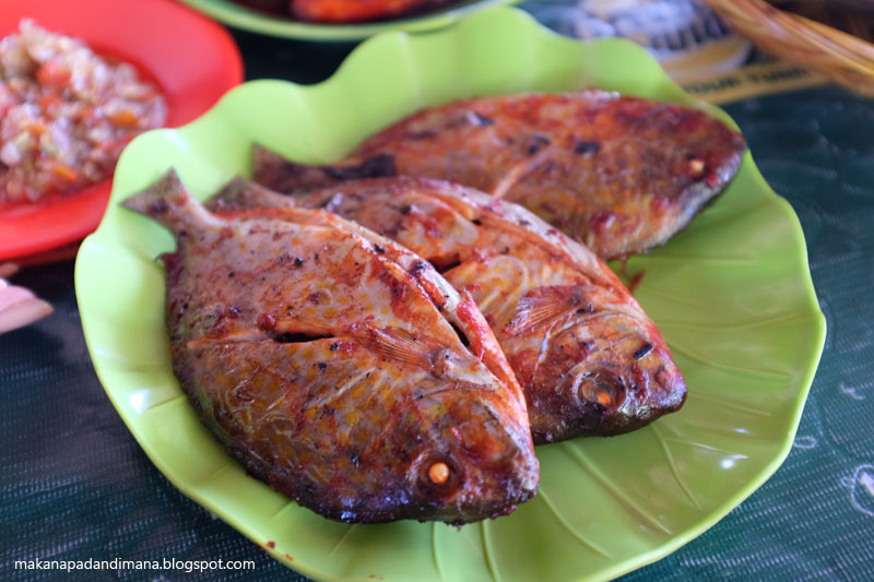 Makan Ikan di Warung Becol Serangan Bali - Makan apa dan dimana?
