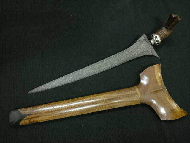 Badai Mencak Kelambit Biru: Identiti Kod : AMW/0047/2012 - PSPDKK 0778 ...