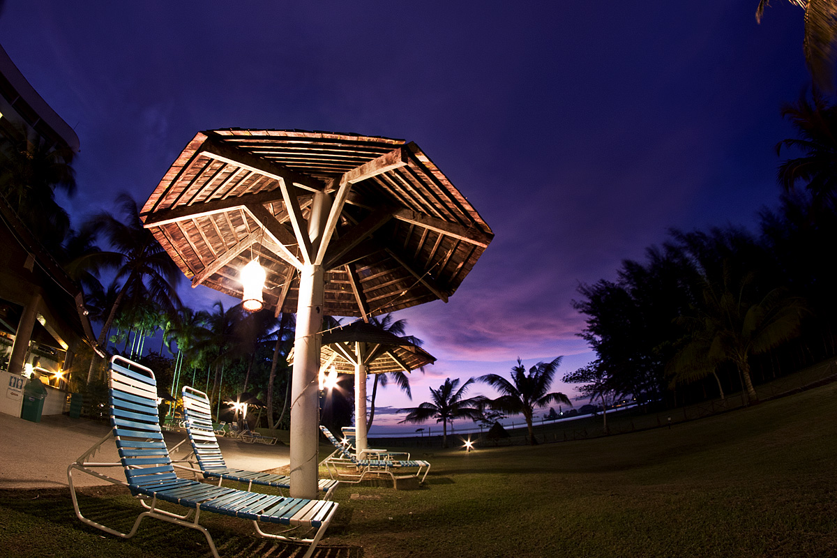 Austin's Photo Note: Miri Parkcity Everly Resort~鱼眼看黄昏