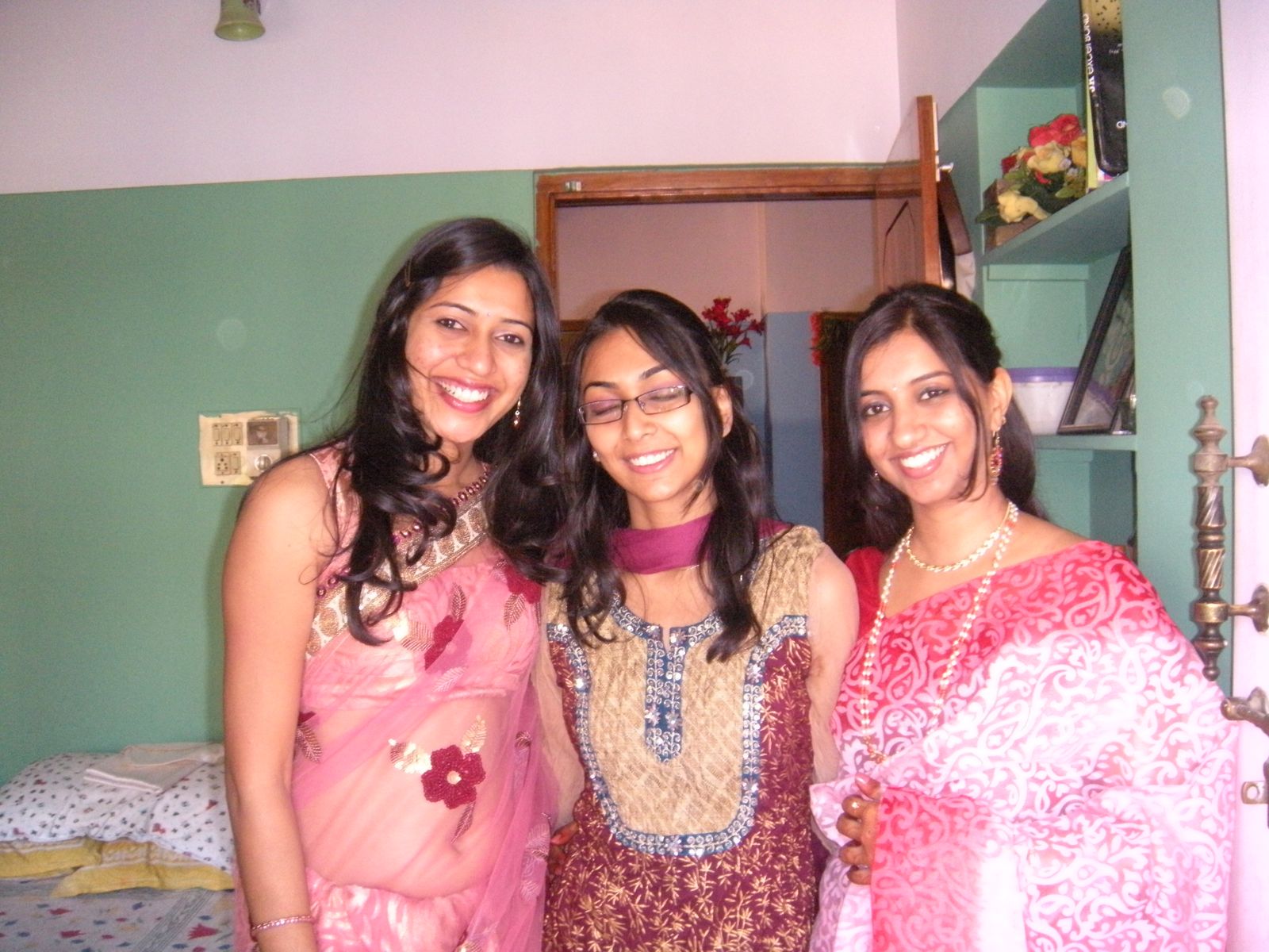 Beautiful Indian Girls In Shaadi - 1 - Chuttiyappa