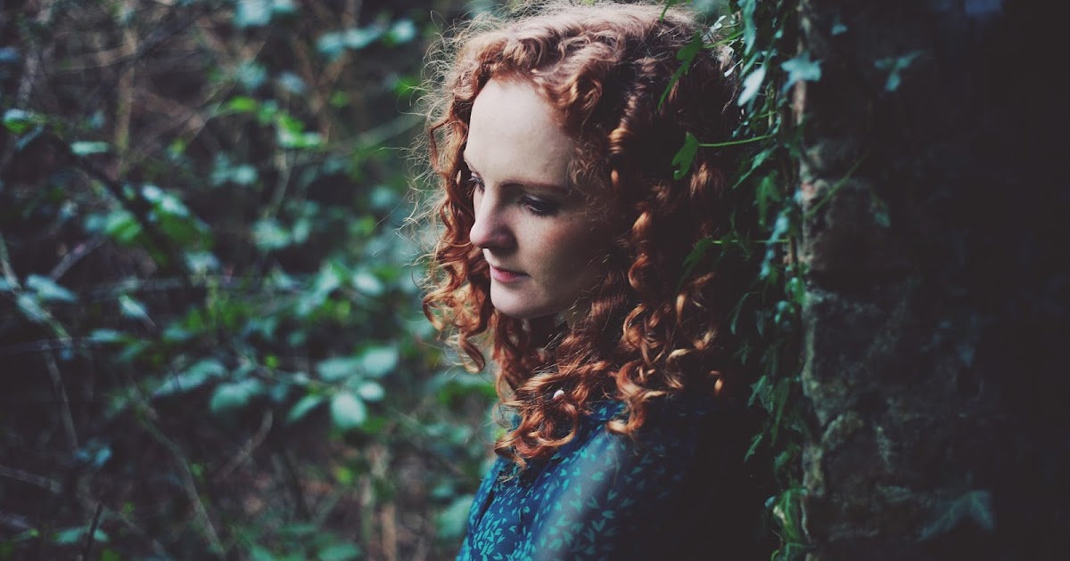 Folk All: ROBYN STAPLETON