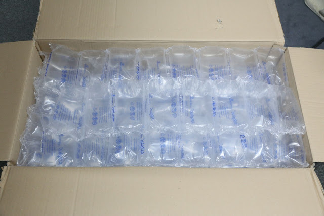 大きなものから現れた、しかし大きさからして1/4くらいの箱で良かったのではないか。