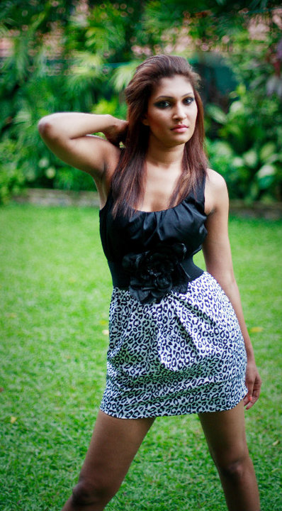 Sri Lankan Actress and Models Images: Pushpika De Silva