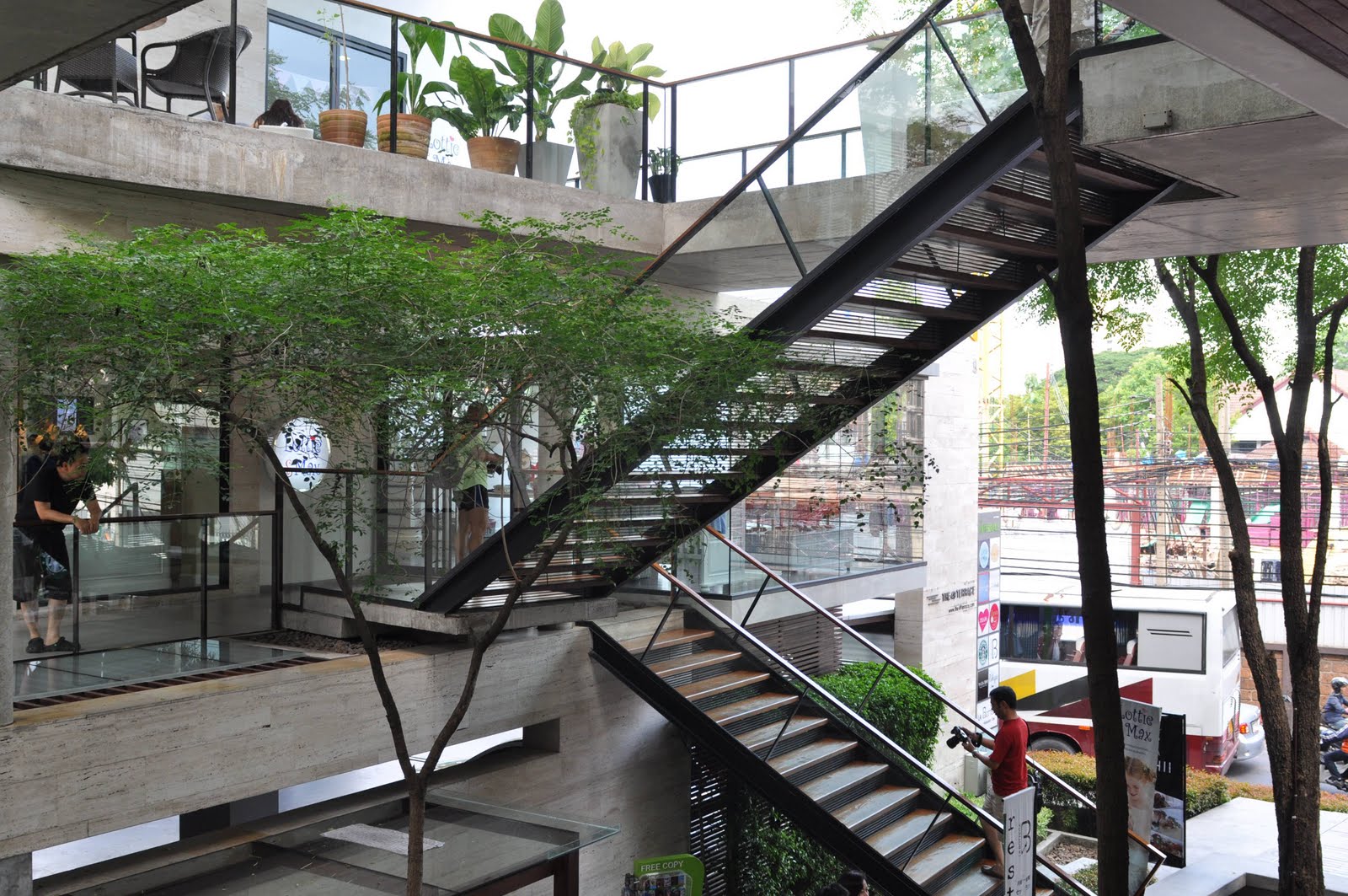 Bangkok 2011 - The 49 Terrace