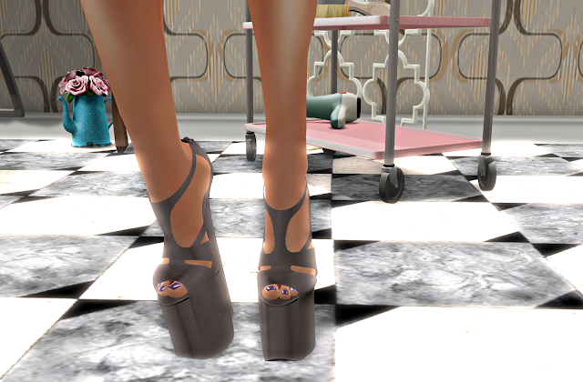 # LOOK 299 # BETH ADORE