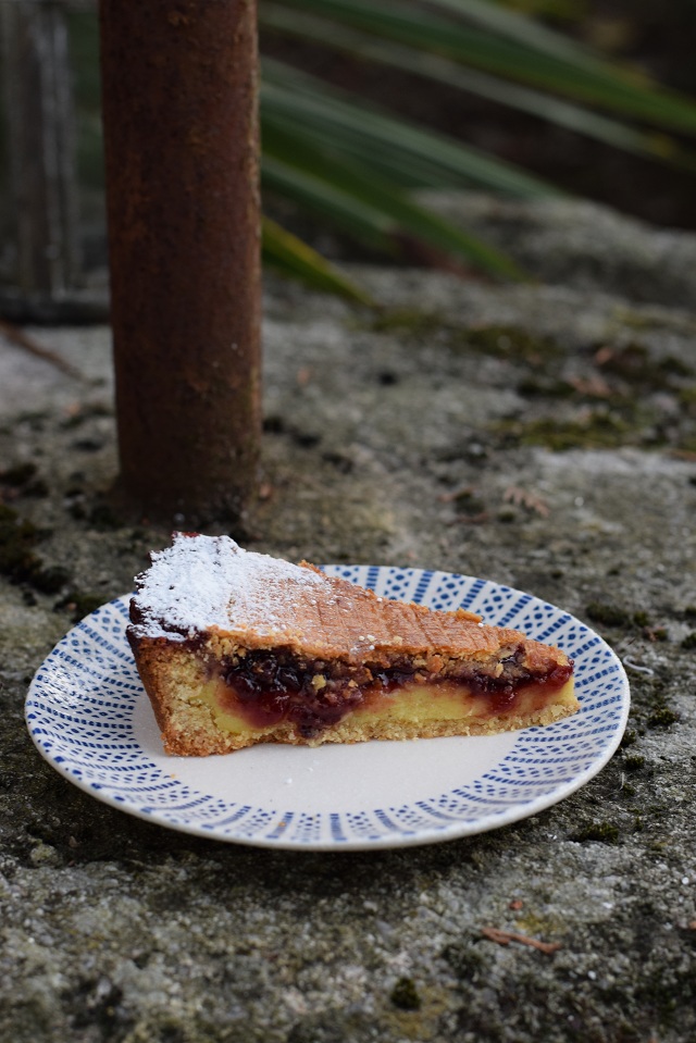 That cake sweet: Bolo Basco/Gâteau Basque