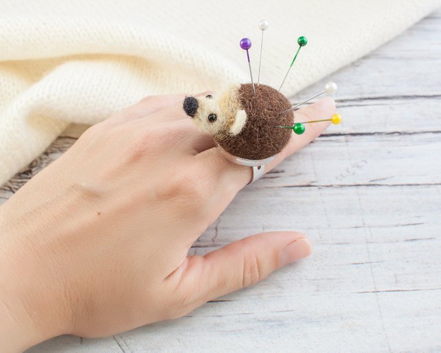 Adorable Felt Animal Brooches by Wool Creations Store / The Beading Gem