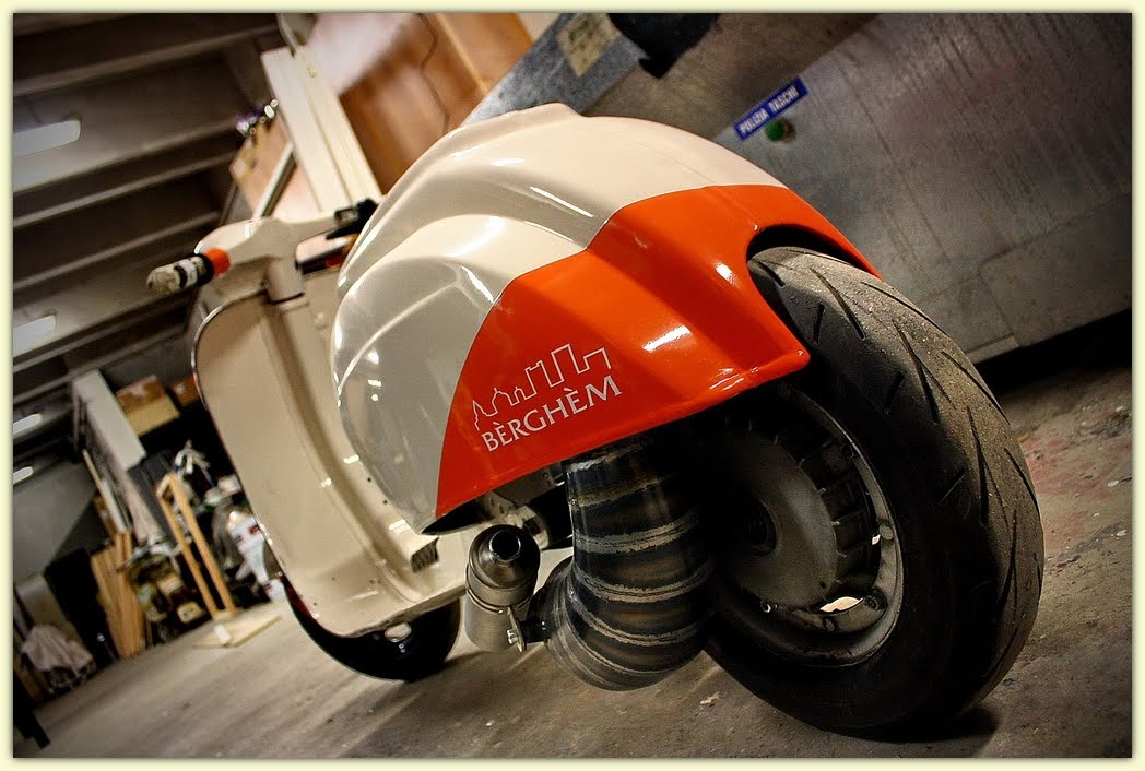 Rod Vespa - RocketGarage - Cafe Racer Magazine