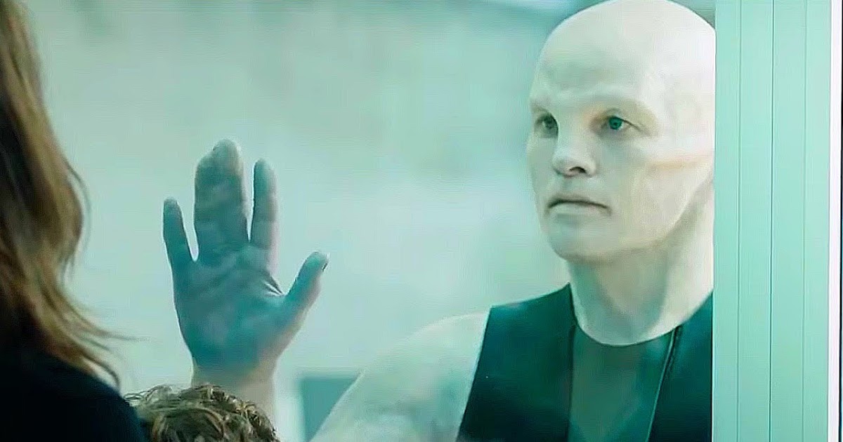 Trailers: The Upcoming Netflix Sci-Fi Film The Titan