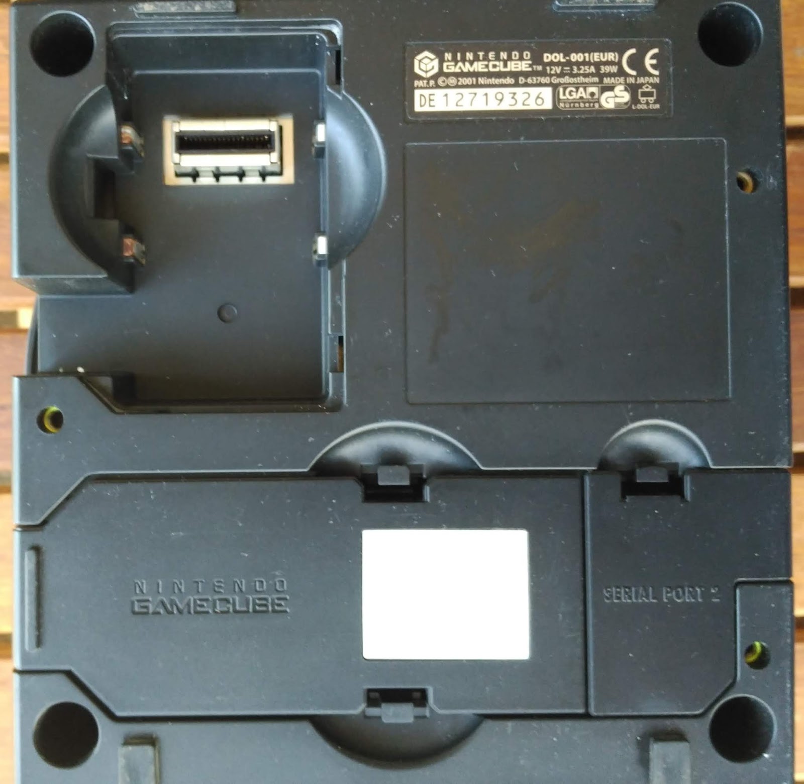 Retro Ordenadores Orty: Nintendo GameCube (modelo DOL-001 (EUR)) (2001)