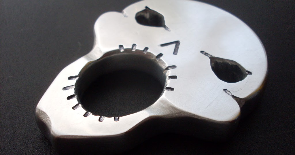 WeaponCollector's Knuckle Duster and Weapon Blog: One Finger Skull ...