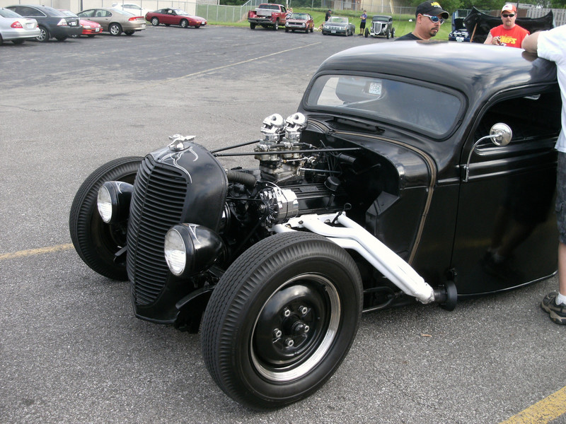 ROCK AND BOX: 38 FORD