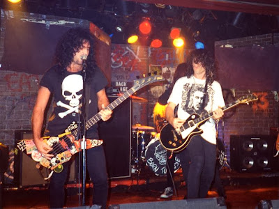 KISS LA BANDA MÀS CALIENTE DEL MUNDO: TOMMY THAYER CON SPIRO PAPADATOS ...