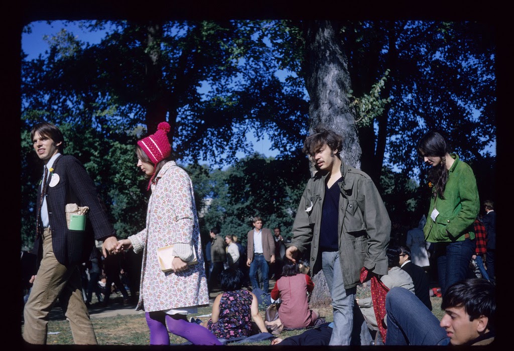 30 Color Photographs of Anti-Vietnam War Protests in the U.S From the ...