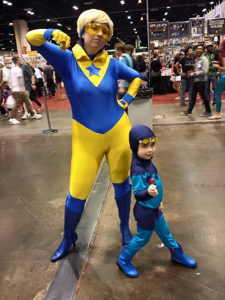 JIMSMASH ! ! !: TUESDAY COSPLAY: BOOSTER GOLD & BLUE BEETLE