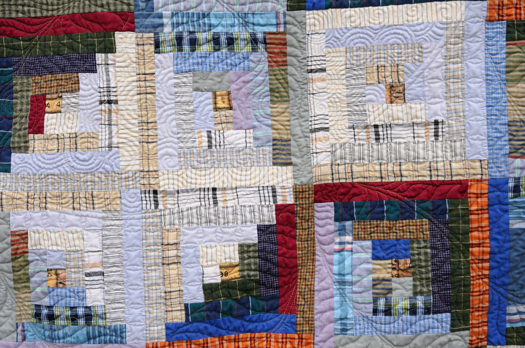 Huntspatch Quilts: Log Cabin Carpenter's Star -- a memory quilt