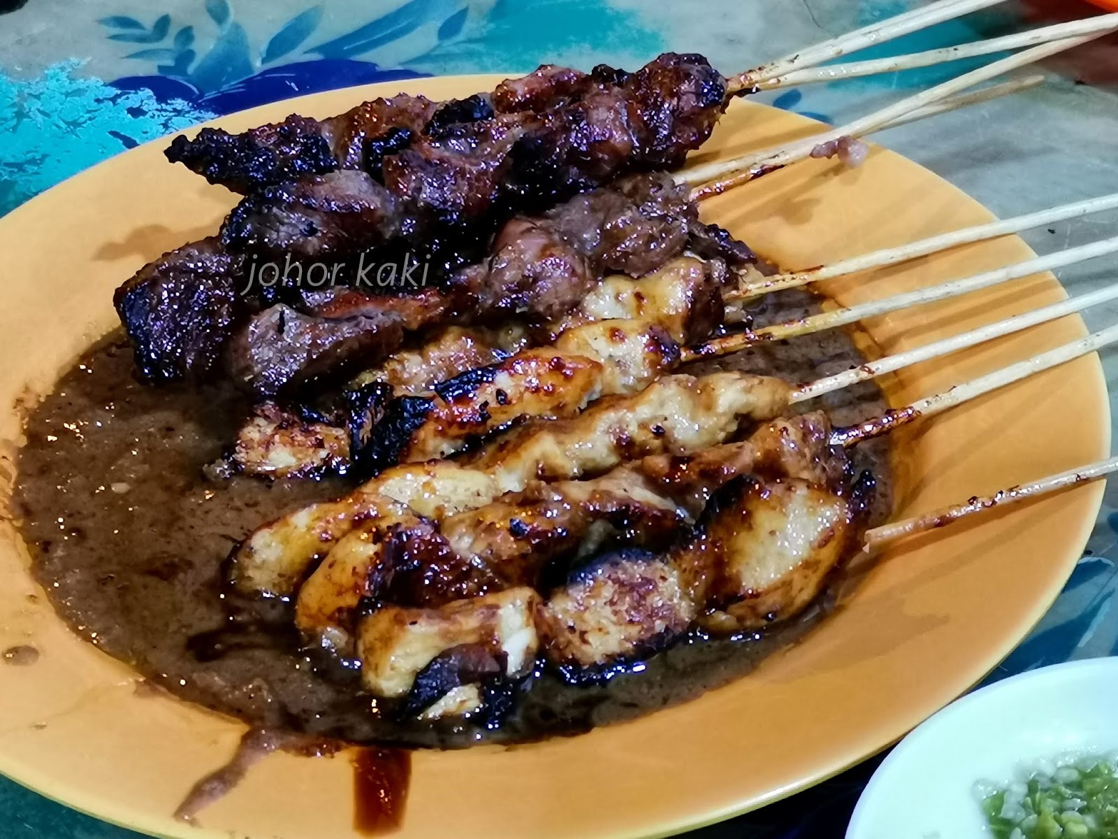 Best Satay Stalls in Batam. Warung Sate Kendal |Tony Johor Kaki Travels ...