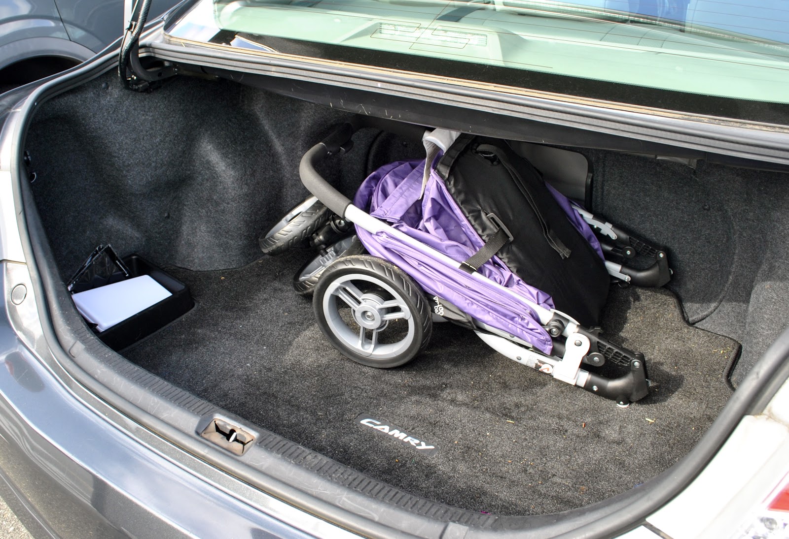 ROLL her STROLLER: Valco Baby SNAP! Review