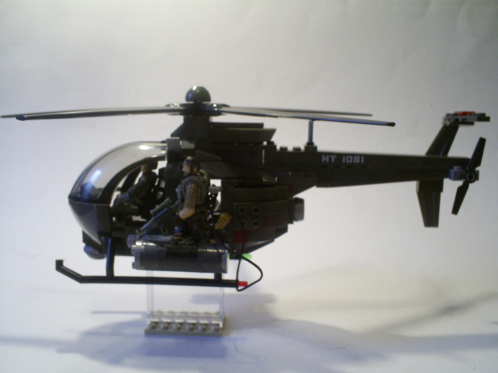 That Figures: REVIEW: Mega Bloks Call of Duty Chopper Strike