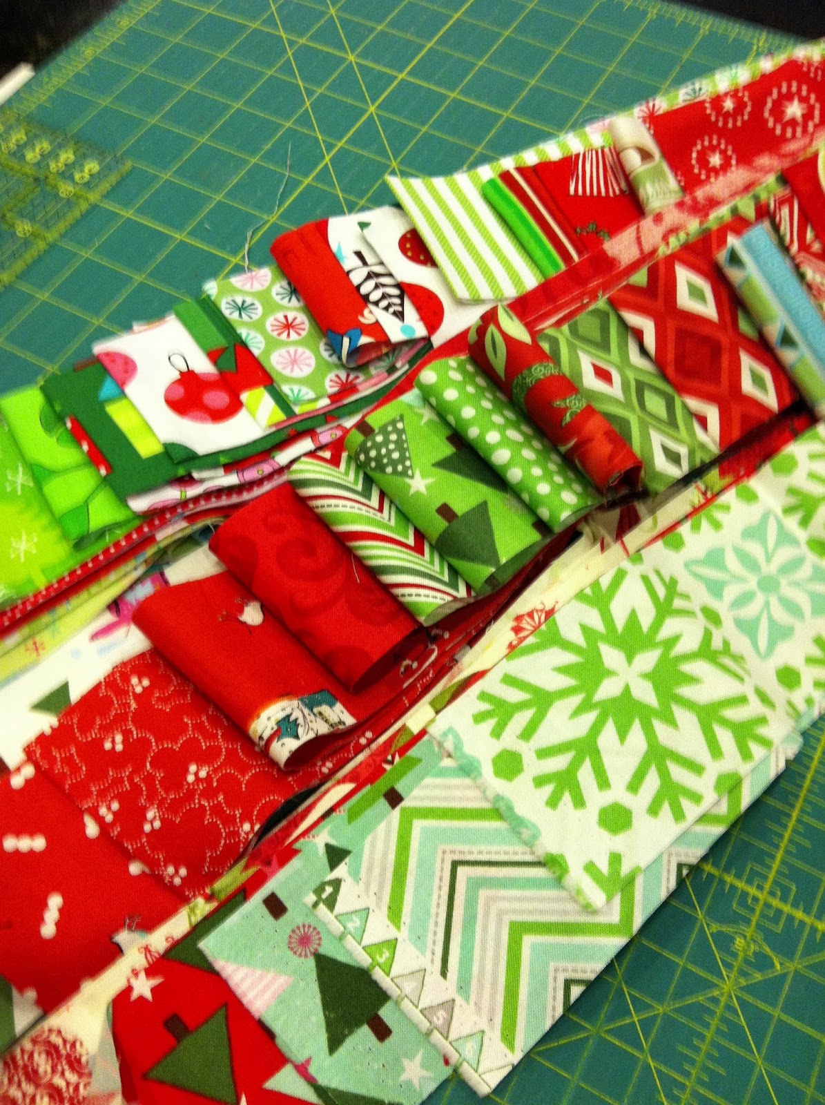 The Bees Knees - A Quilting Bee: June Bee Blocks