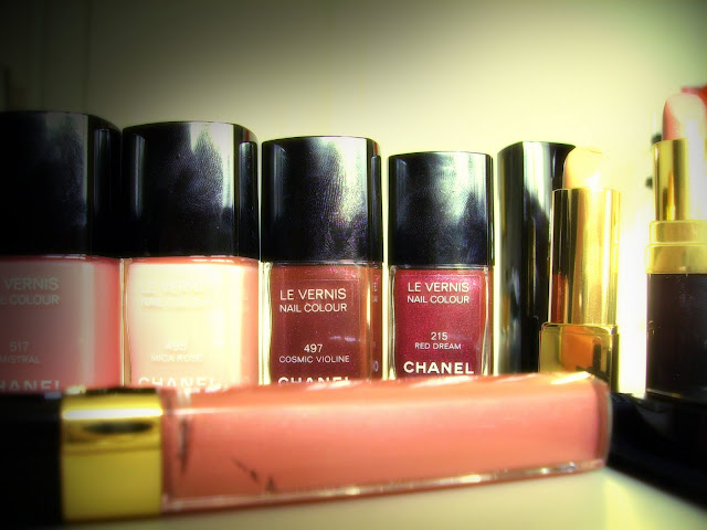 {The Dandelion Chronicles}: September 2011