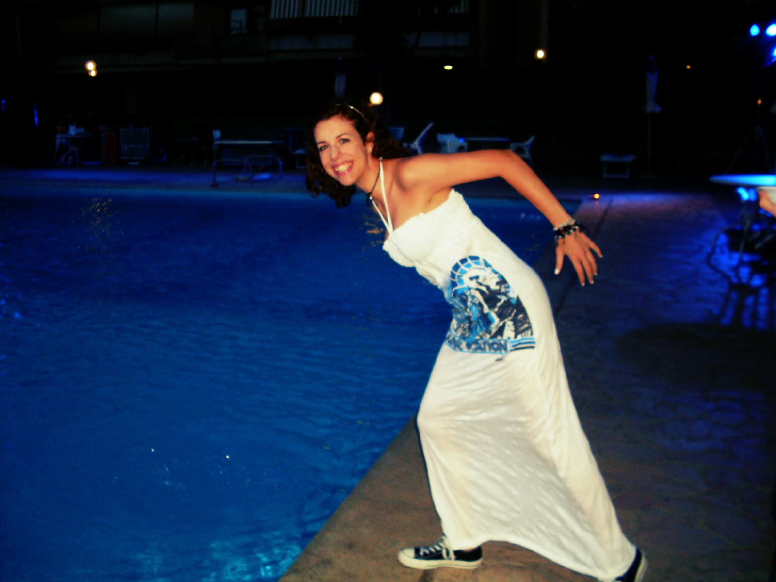 S in Fashion Avenue: Maxi dress for a pool party