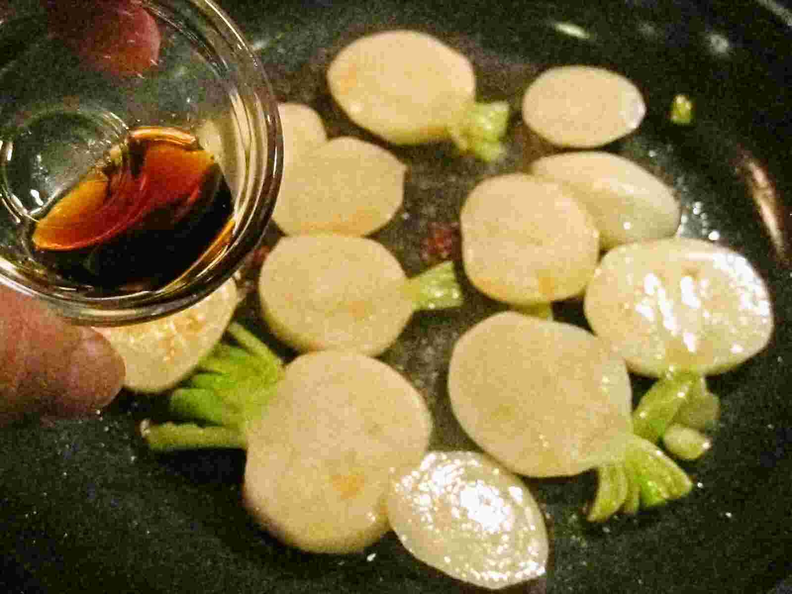 Recipes for Tom: Kabu no kinpira / kinpira saute with Japanese turnip