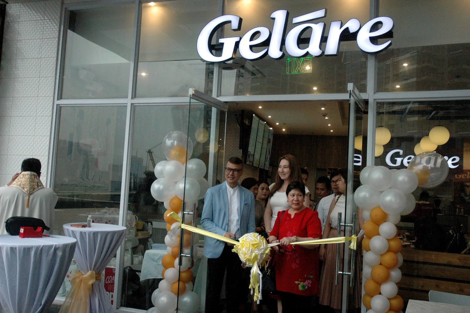 DUDE FOR FOOD: From Australia to Manila: Gelare Opens Flagship All-Day ...