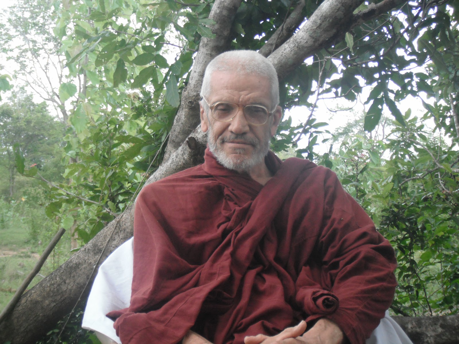 Bhante Yogavacara Rahula: Meetings with a Remarkable Monk