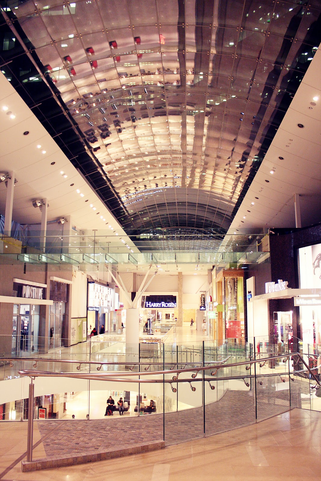 The Street Snapper: It's Officially Christmas in Downtown Calgary