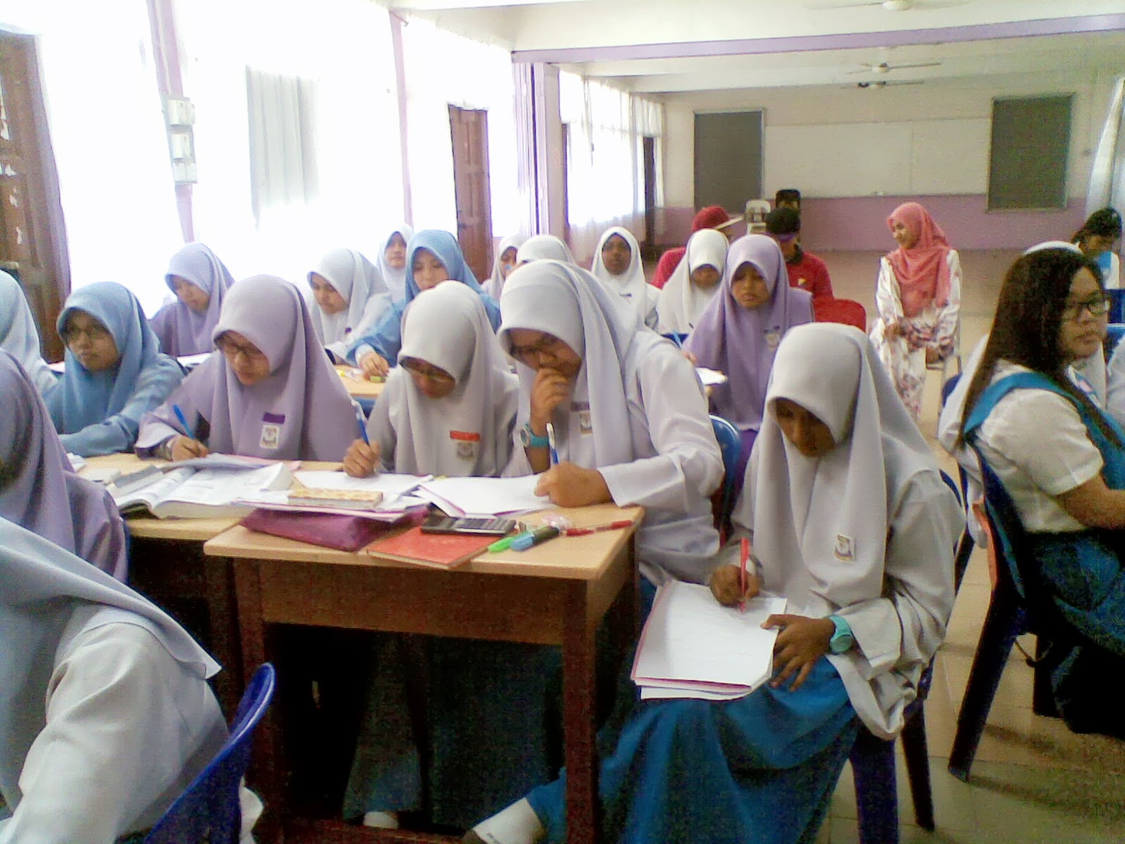 Rozaini Othman (Guru Cemerlang Biologi): Biology Workshop (SMK Raja Tun ...