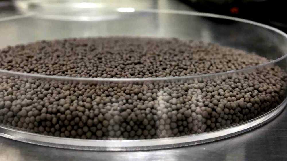 Hydraulic fracturing proppants