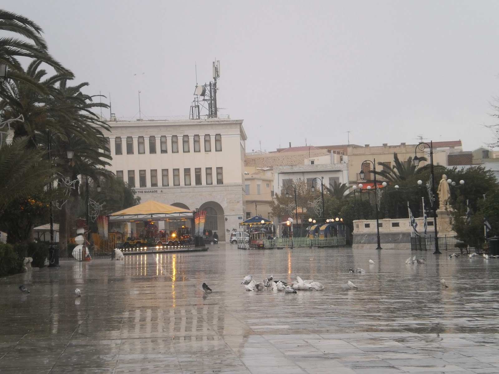 ταξιδιάρικες σκέψεις: ΣΥΡΟΣ Η ΑΡΧΟΝΤΙΣΣΑ - ΤΟ ΟΜΟΡΦΟ ΝΗΣΙ ΜΟΥ!