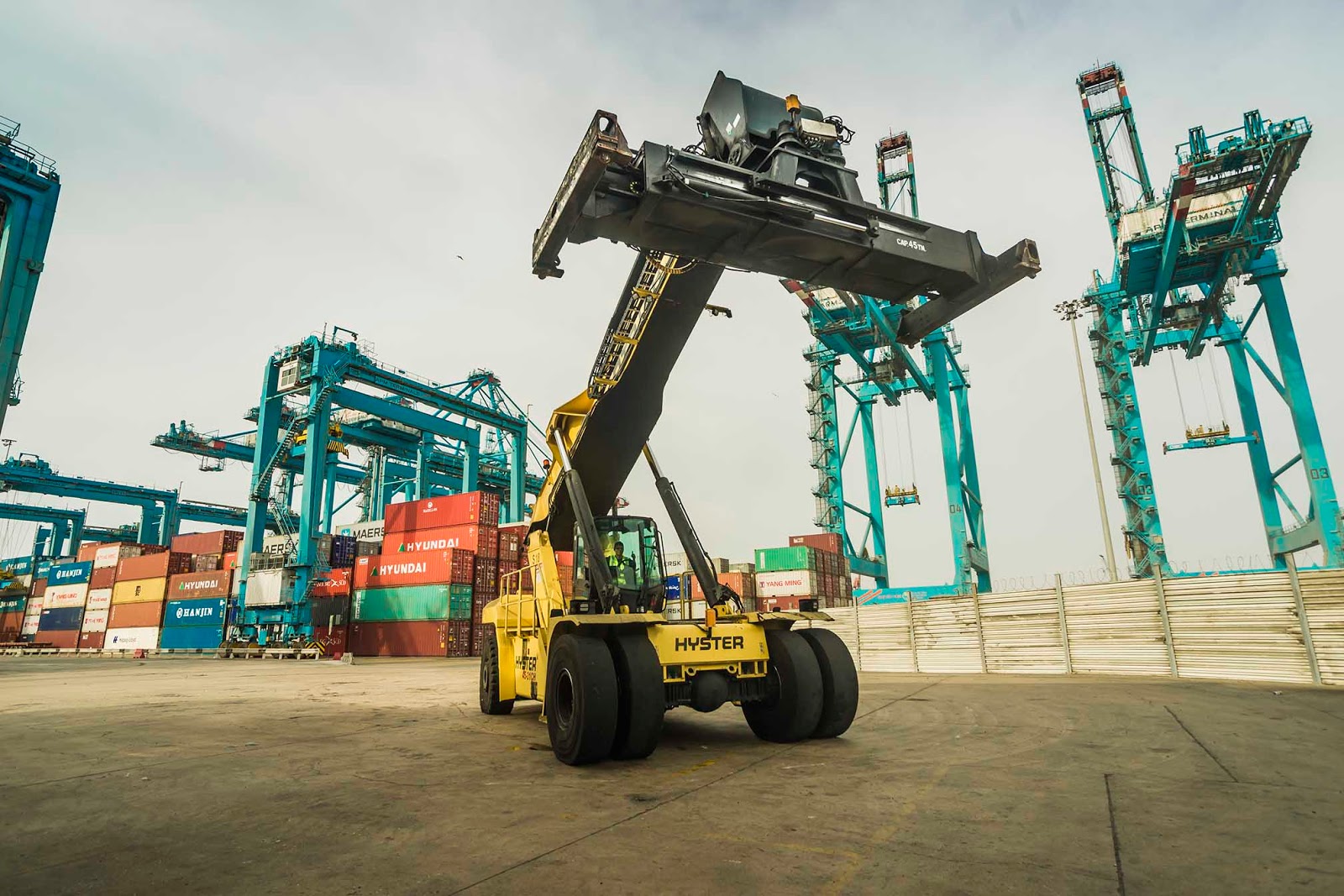 Transporte Total: APM TERMINALS CALLAO INVIRTIÓ US $10,4 MILLONES EN ...