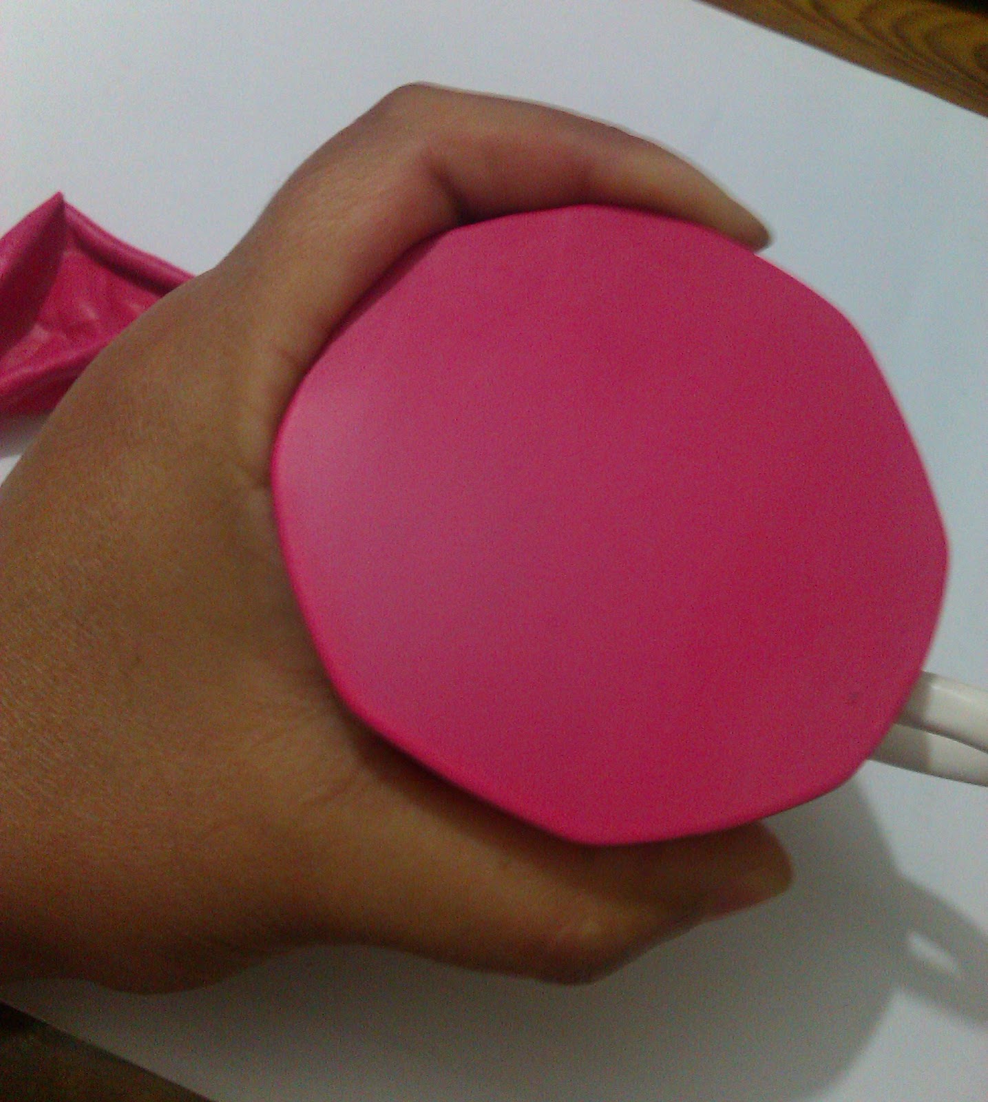 Snatches of Sanity: Tutorial: How to make a balloon drum