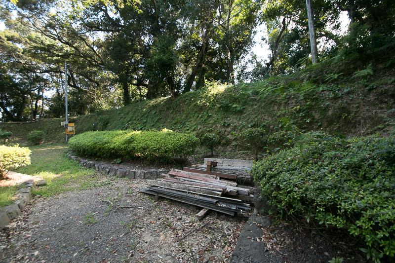 Nakamura Castle (Tosa) -History of island hero (5) Beat of benefactor ...