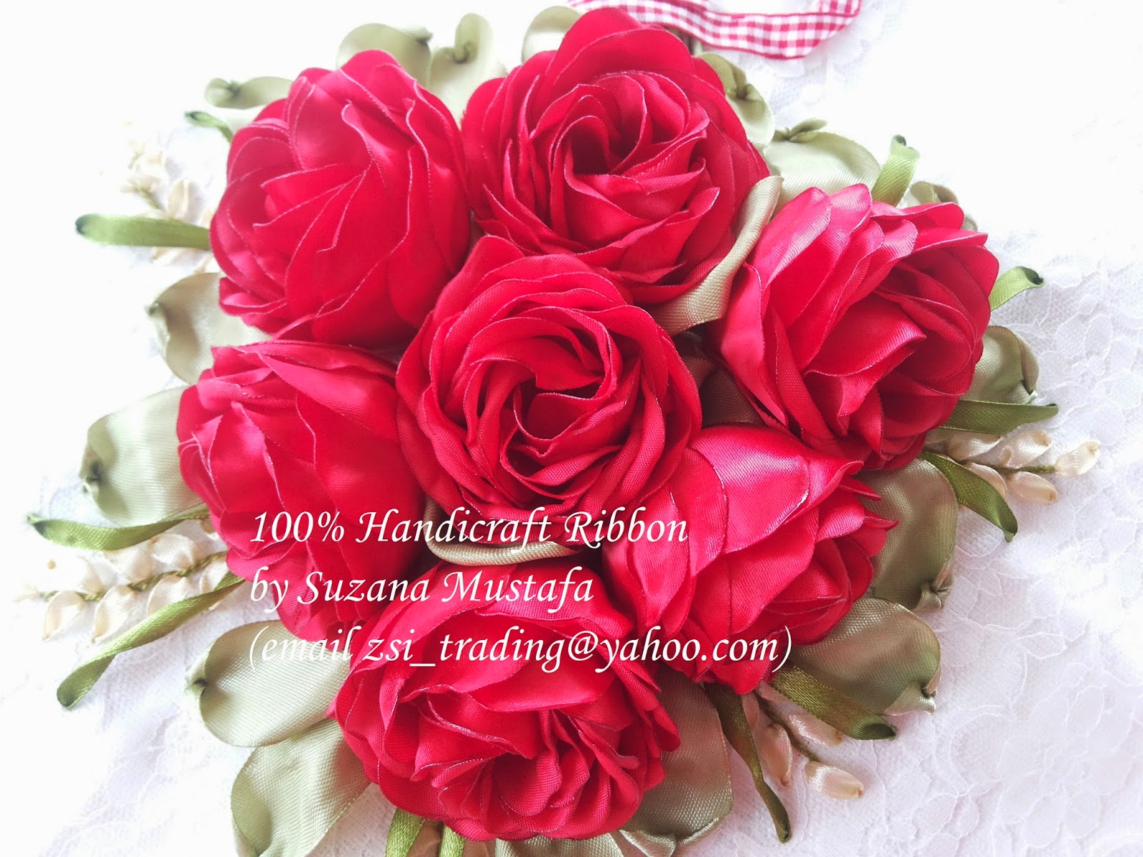 Suzana Mustafa: RED POPI ROSE