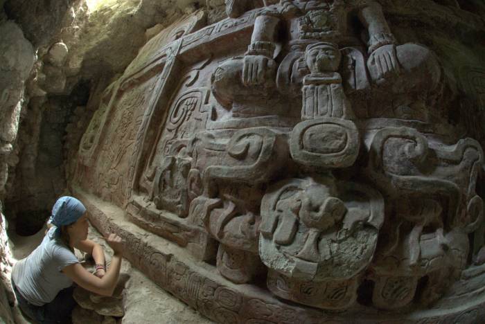 Descubren en Guatemala la escultura maya 'más espectacular'