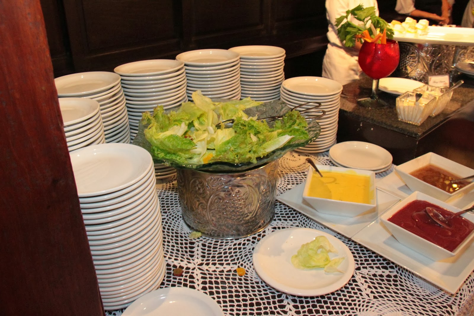 Yami: Choose Barbara's! For a unique Buffet Experience