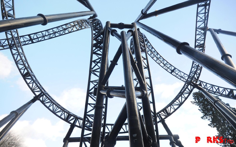 The Smiler : L’attraction la plus terrifiante au monde - PARKS Trip