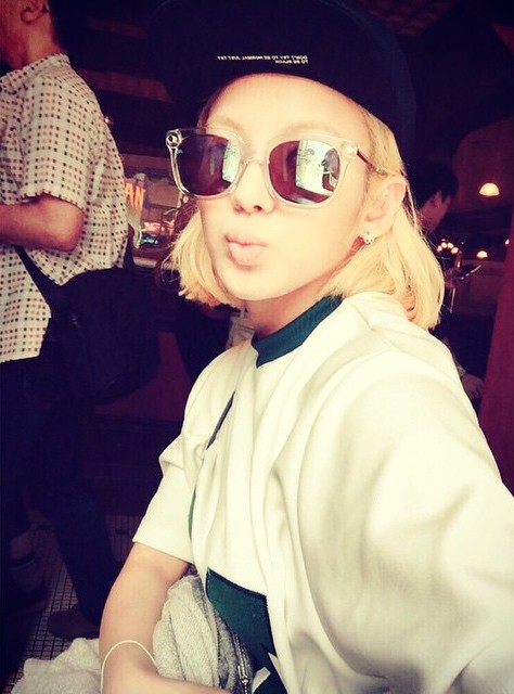 SNSD's HyoYeon and more of her gorgeous updates - Wonderful Generation