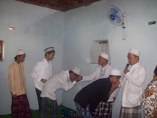 Sowan dan Mencium Tangan Kyai | ontang anting