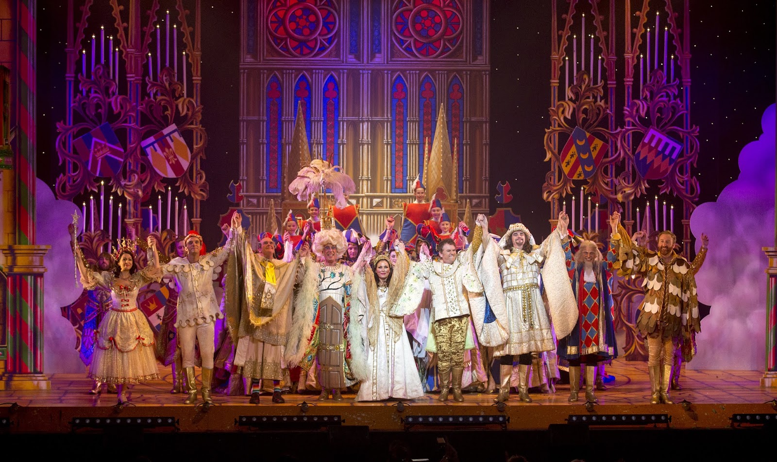 The Robin Hood Pantomime at The Mayflower | Alice Anne