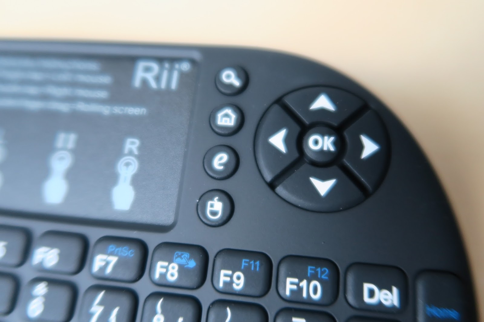 A Minha Casa Digital: Análise: Teclado Riitek Rii i8+ com Layout PT