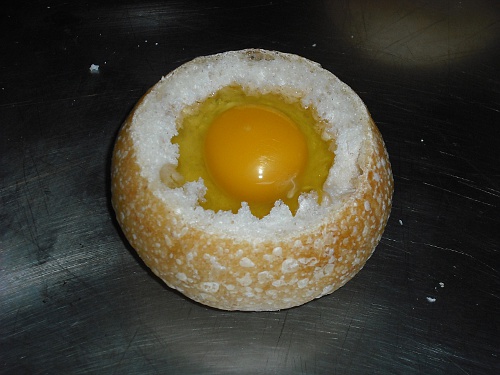 Culinary Alchemy: Simply Eggs-travagent - Eggs en Cocotte (Baked Eggs ...