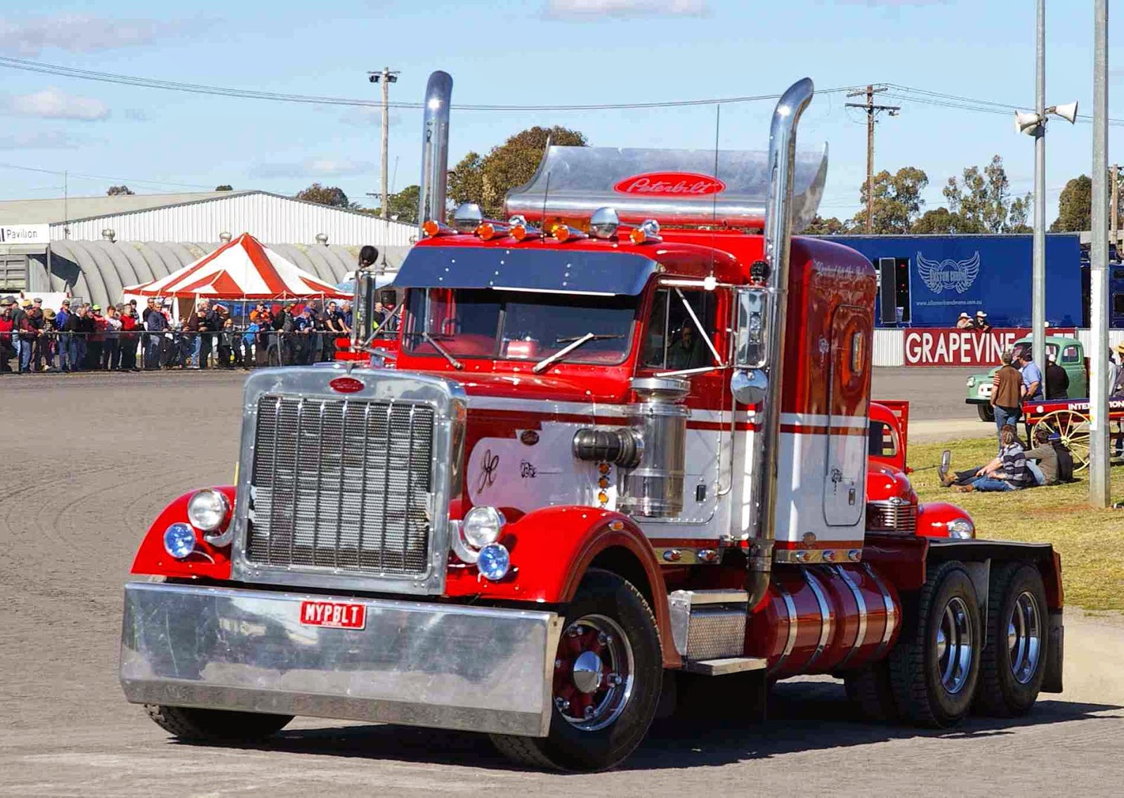 Historic Trucks: Peterbilt trucks - 75th anniversary